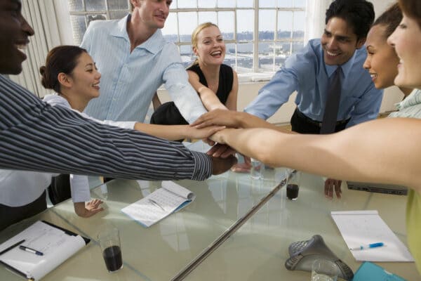 How to Run a Team Building Meeting—That's Actually Fun